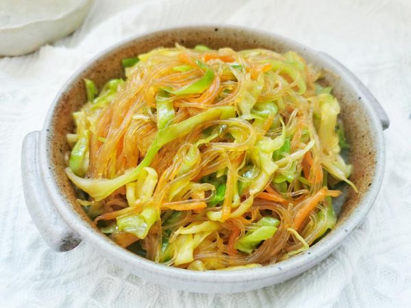 包菜炒粉丝热量高吗_包菜炒粉丝减肥能吃吗-第1张图片-山城妙识