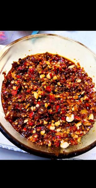 辣椒牛肉酱怎么做才香_牛肉辣椒酱的正宗做法-第3张图片-山城妙识 辣椒牛肉酱怎么做才香_牛肉辣椒酱的正宗做法-第3张图片-山城妙识