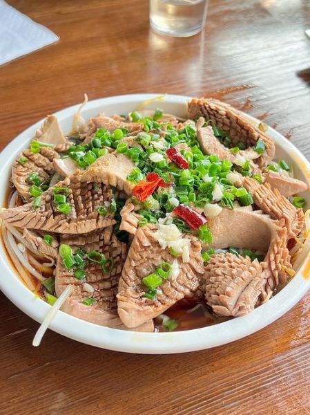 毛豆腐和臭豆腐的区别_哪个更臭-第1张图片-山城妙识