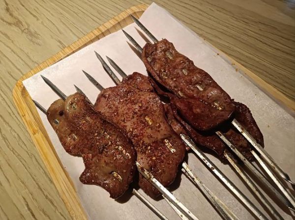 烤猪腰子怎么烤才没腥味_猪腰子烤多久才熟-第1张图片-山城妙识