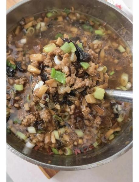 肉丝打卤面怎么做_肉丝打卤面卤子怎么调-第3张图片-山城妙识