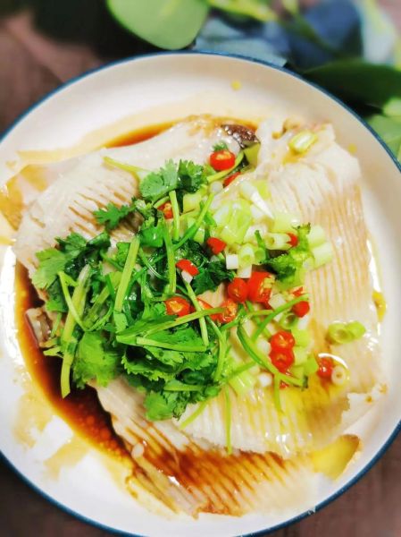 鱼翅怎么做好吃_鱼翅最简单的家常做法-第1张图片-山城妙识