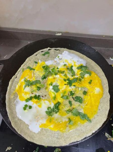 烙煎饼的家常做法_怎样摊出又薄又软的煎饼-第3张图片-山城妙识
