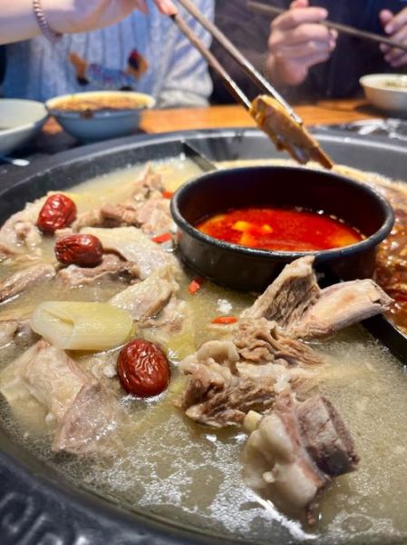 羊排火锅怎么做_羊排火锅需要哪些配料-第2张图片-山城妙识