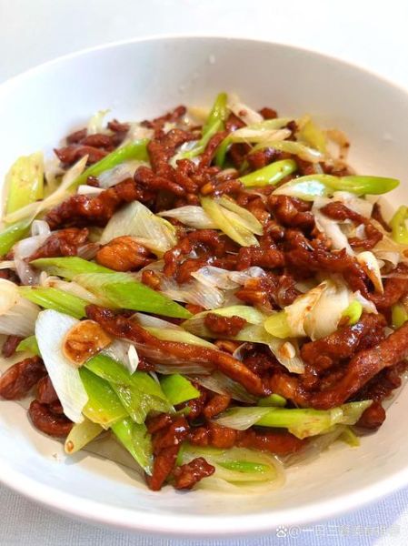 大葱炒肉丝怎么炒好吃_大葱炒肉丝的家常做法-第2张图片-山城妙识 大葱炒肉丝怎么炒好吃_大葱炒肉丝的家常做法-第2张图片-山城妙识