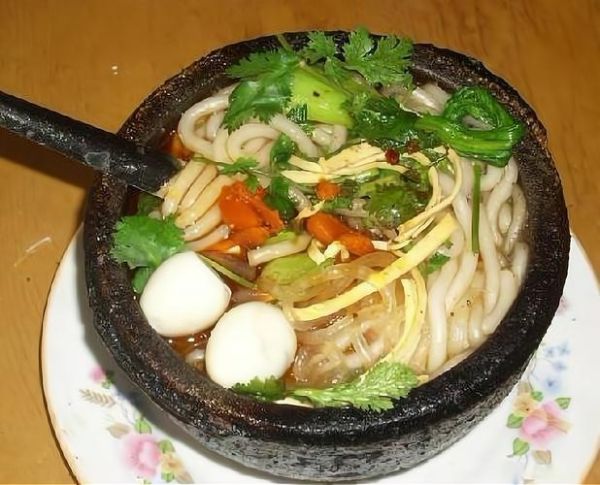 砂锅面加盟连锁哪家好_砂锅面加盟费用多少钱-第2张图片-山城妙识