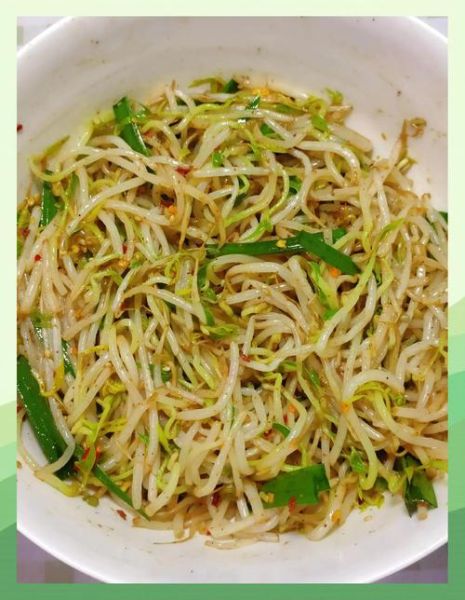 韭菜炒黄豆芽怎么炒才好吃_黄豆芽要不要焯水-第2张图片-山城妙识