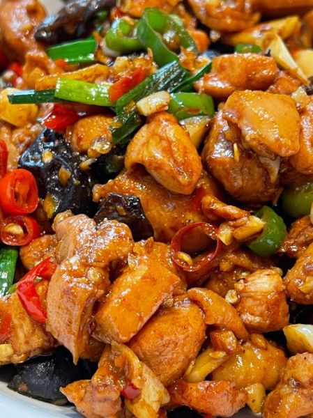 小炒鸡肉怎么炒才嫩_家常小炒鸡肉的做法-第1张图片-山城妙识 小炒鸡肉怎么炒才嫩_家常小炒鸡肉的做法-第1张图片-山城妙识