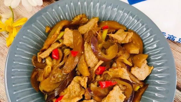 茄子烧牛肉怎么做_茄子烧牛肉家常做法-第1张图片-山城妙识