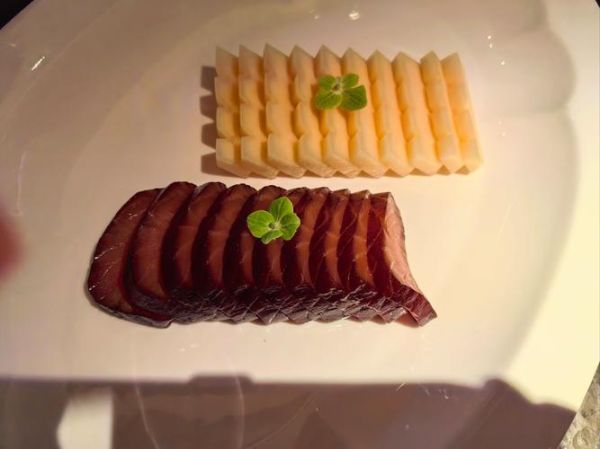 烟熏三文鱼热量_减肥能吃吗-第1张图片-山城妙识 烟熏三文鱼热量_减肥能吃吗-第1张图片-山城妙识