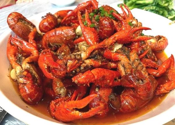 潜江蒜蓉油焖大虾怎么做_正宗蒜蓉油焖大虾配方-第2张图片-山城妙识 潜江蒜蓉油焖大虾怎么做_正宗蒜蓉油焖大虾配方-第2张图片-山城妙识