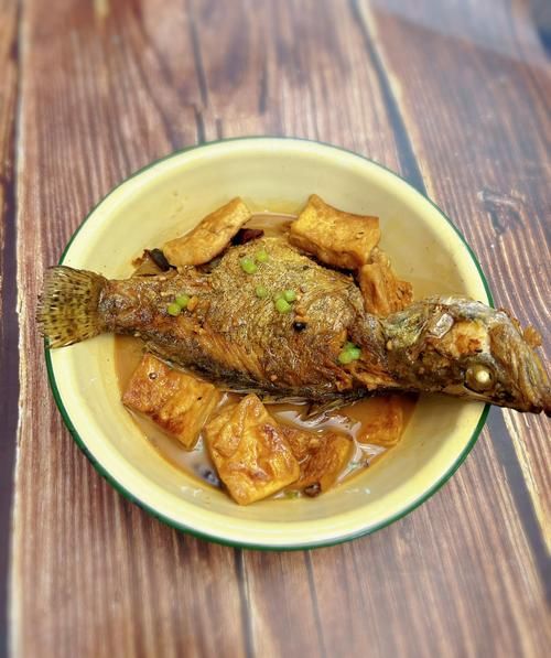 家常鱼炖豆腐怎么做_鱼炖豆腐用什么鱼最好-第3张图片-山城妙识