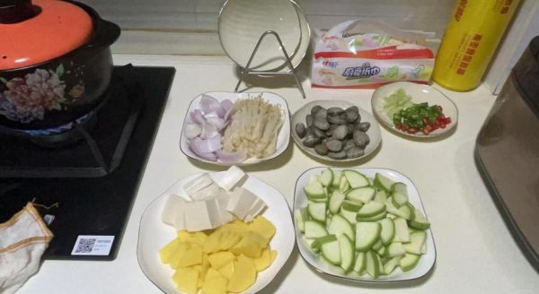 韩式豆腐大酱汤怎么做_大酱汤用哪种酱最正宗-第1张图片-山城妙识 韩式豆腐大酱汤怎么做_大酱汤用哪种酱最正宗-第1张图片-山城妙识