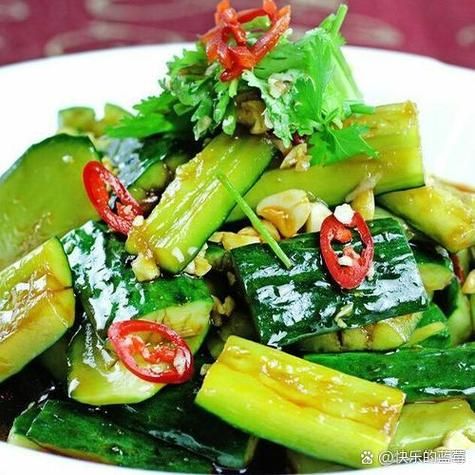 蒜蓉凉拌黄瓜怎么做_蒜蓉凉拌黄瓜需要焯水吗-第2张图片-山城妙识