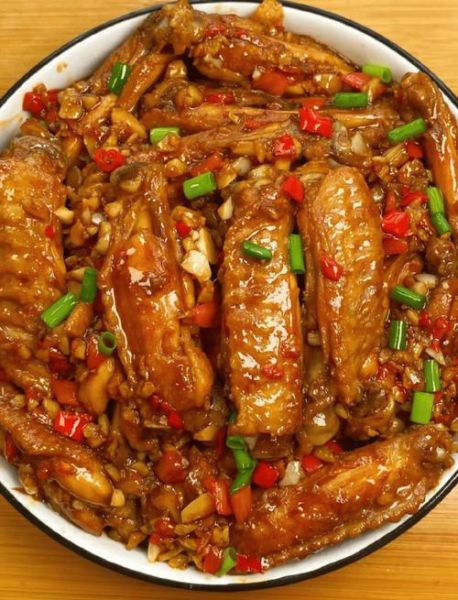 啤酒酱香鸡翅怎么做_鸡翅用啤酒炖多久才入味-第3张图片-山城妙识 啤酒酱香鸡翅怎么做_鸡翅用啤酒炖多久才入味-第3张图片-山城妙识