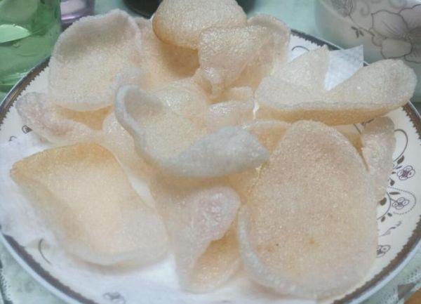 怎么炸虾片好吃又简单_炸虾片不吸油的小窍门-第2张图片-山城妙识 怎么炸虾片好吃又简单_炸虾片不吸油的小窍门-第2张图片-山城妙识