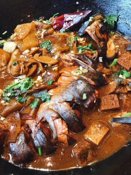 大铁锅炖鱼怎么做_大铁锅炖鱼用什么鱼最好-第1张图片-山城妙识 大铁锅炖鱼怎么做_大铁锅炖鱼用什么鱼最好-第1张图片-山城妙识