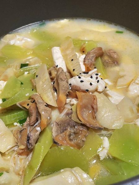 蚌肉与什么煲汤最好_蚌肉煲汤搭配推荐-第1张图片-山城妙识 蚌肉与什么煲汤最好_蚌肉煲汤搭配推荐-第1张图片-山城妙识