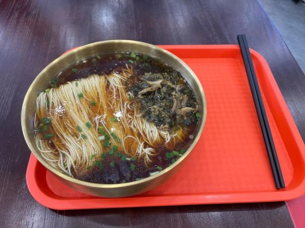 雪菜肉丝面热量_减肥能吃吗-第3张图片-山城妙识