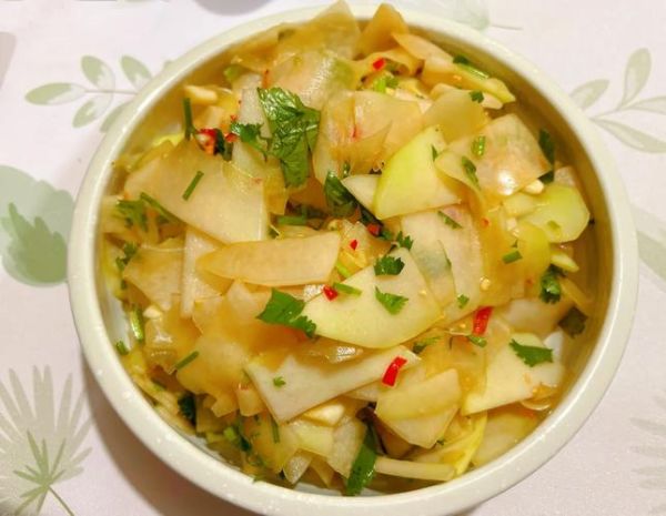 凉拌大头菜怎么做好吃窍门_大头菜凉拌要不要焯水-第1张图片-山城妙识