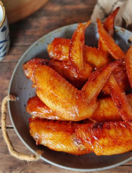 锡纸烤鸡翅怎么腌制才入味_锡纸烤鸡翅温度和时间多少合适-第3张图片-山城妙识