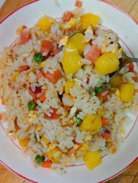 菠萝饭怎么做_菠萝饭最简易做法-第2张图片-山城妙识 菠萝饭怎么做_菠萝饭最简易做法-第2张图片-山城妙识
