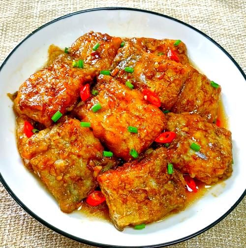 红烧带鱼怎么烧才好吃_红烧带鱼的家常做法步骤-第2张图片-山城妙识