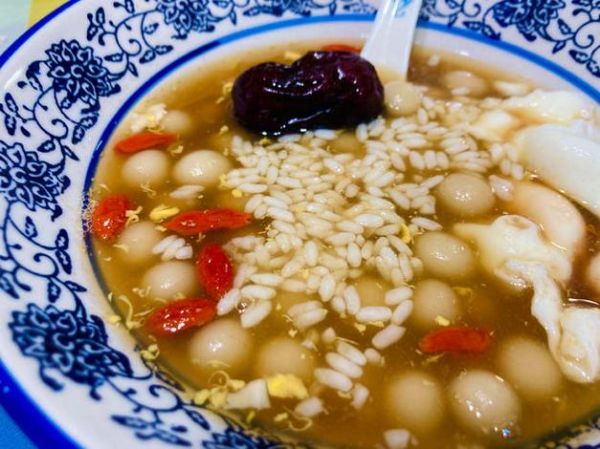 米酒汤圆怎么煮_米酒汤圆的做法步骤-第3张图片-山城妙识