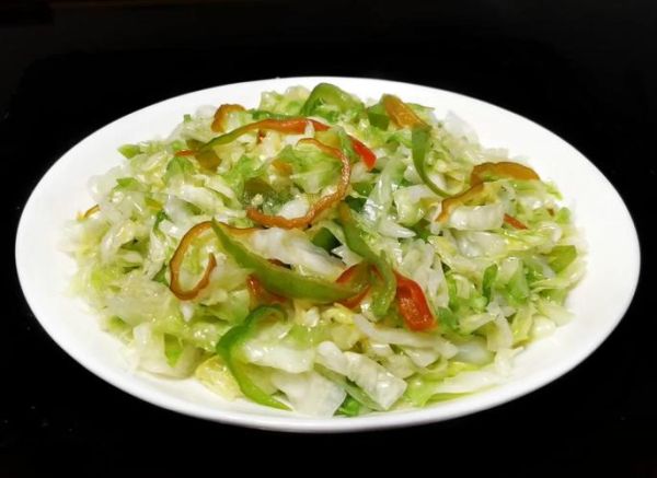 爆炒圆白菜怎么炒才脆_爆炒圆白菜用焯水吗-第2张图片-山城妙识