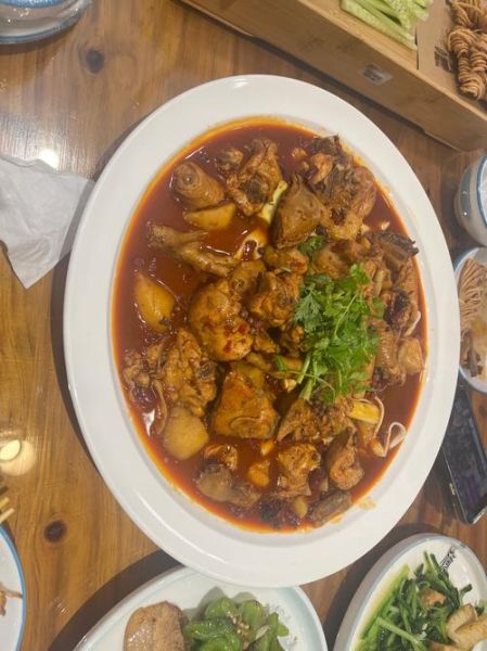 河南大盘鸡怎么做_河南大盘鸡正宗做法-第1张图片-山城妙识 河南大盘鸡怎么做_河南大盘鸡正宗做法-第1张图片-山城妙识