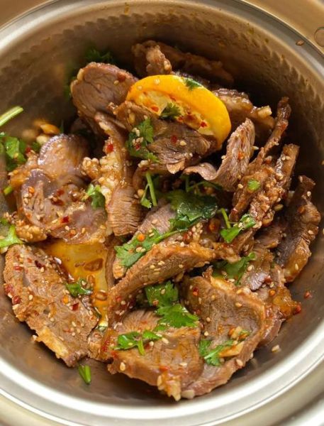 凉拌牛肉热量是多少_减脂能吃吗-第1张图片-山城妙识