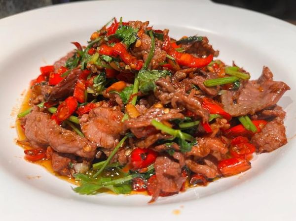 家常炒牛肉怎么做才嫩_牛肉炒不老的小窍门-第3张图片-山城妙识