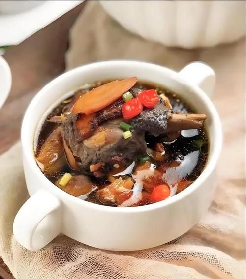 干何首乌怎么吃_干何首乌的正确吃法-第2张图片-山城妙识 干何首乌怎么吃_干何首乌的正确吃法-第2张图片-山城妙识