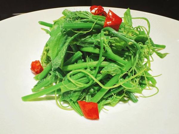 南瓜苗怎么剥_南瓜苗剥皮技巧-第2张图片-山城妙识 南瓜苗怎么剥_南瓜苗剥皮技巧-第2张图片-山城妙识