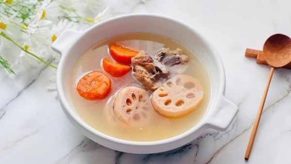 莲藕排骨汤怎么做汤不黑_莲藕排骨汤发黑原因-第2张图片-山城妙识