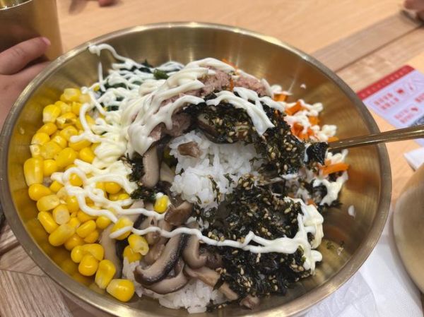 金枪鱼沙拉拌饭怎么做_金枪鱼沙拉拌饭热量高吗-第2张图片-山城妙识