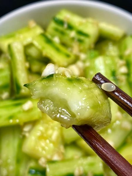 蒜泥黄瓜怎么做好吃_蒜泥黄瓜高清图片细节-第3张图片-山城妙识