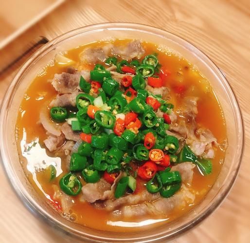 酸汤肥牛怎么做才正宗_正宗酸汤肥牛做法步骤-第1张图片-山城妙识