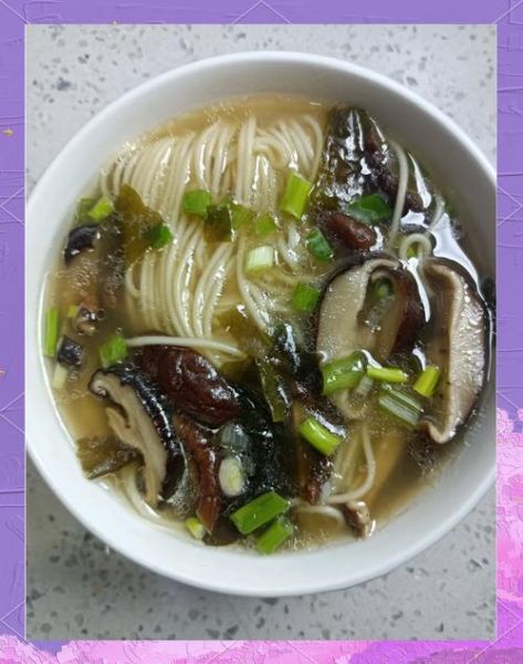 香菇面怎么做好吃_香菇面汤头秘诀-第1张图片-山城妙识