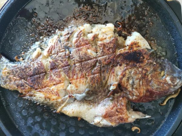 电饼铛烤鱼怎么做_电饼铛烤鱼需要多久-第1张图片-山城妙识