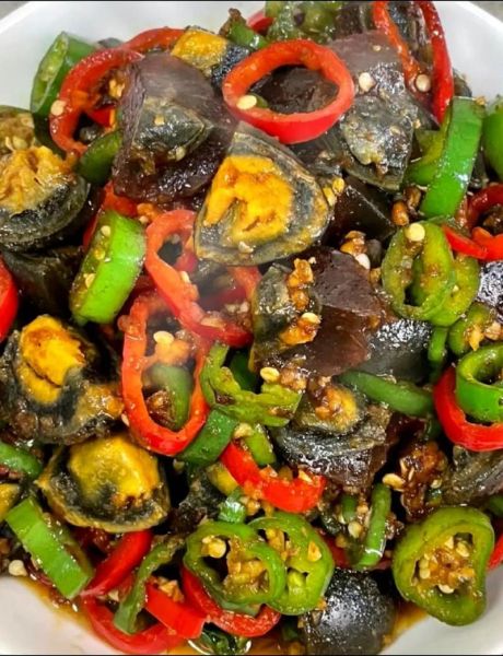 尖椒变蛋怎么做好吃_变蛋炒尖椒的家常做法-第3张图片-山城妙识 尖椒变蛋怎么做好吃_变蛋炒尖椒的家常做法-第3张图片-山城妙识