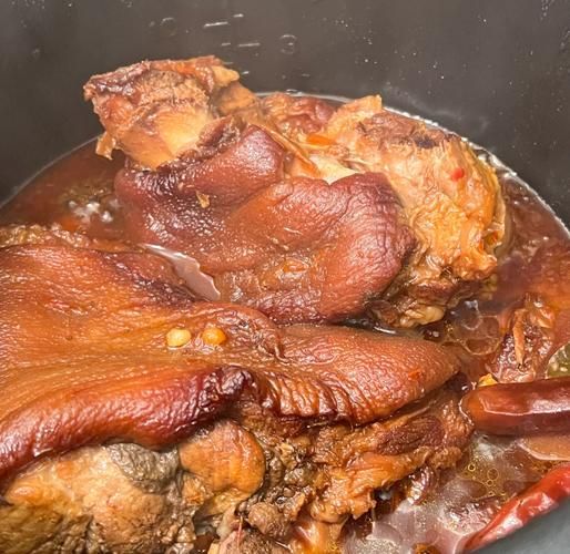 红烧肘子怎么做才软糯_红烧肘子焯水还是直接炖-第2张图片-山城妙识