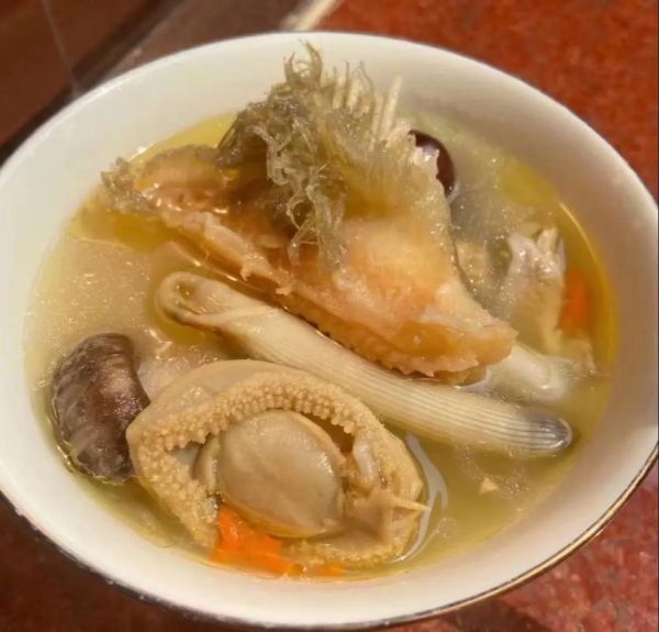 鱼翅是什么鱼身上的_鱼翅图片怎么分辨真假-第2张图片-山城妙识