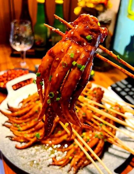 铁板鱿鱼须串怎么腌制_铁板鱿鱼须串做法步骤-第1张图片-山城妙识 铁板鱿鱼须串怎么腌制_铁板鱿鱼须串做法步骤-第1张图片-山城妙识