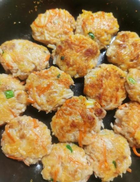 香煎藕饼怎么做_藕饼煎多久才金黄-第1张图片-山城妙识