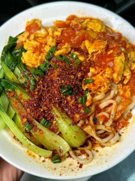 油泼面怎么做才好吃_家常油泼面简单做法-第1张图片-山城妙识