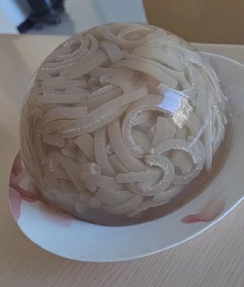 猪皮冻煮多长时间_猪皮冻要煮多久才透明-第3张图片-山城妙识