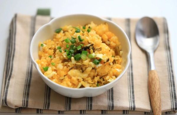 炒饭粘锅怎么办_炒饭怎么不粘锅-第1张图片-山城妙识