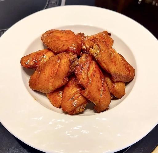 奥尔良烤鸡翅烤箱温度_烤多久才外焦里嫩-第1张图片-山城妙识 奥尔良烤鸡翅烤箱温度_烤多久才外焦里嫩-第1张图片-山城妙识