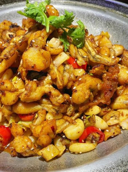 干锅牛蛙最简单的做法_干锅牛蛙怎么做好吃-第1张图片-山城妙识